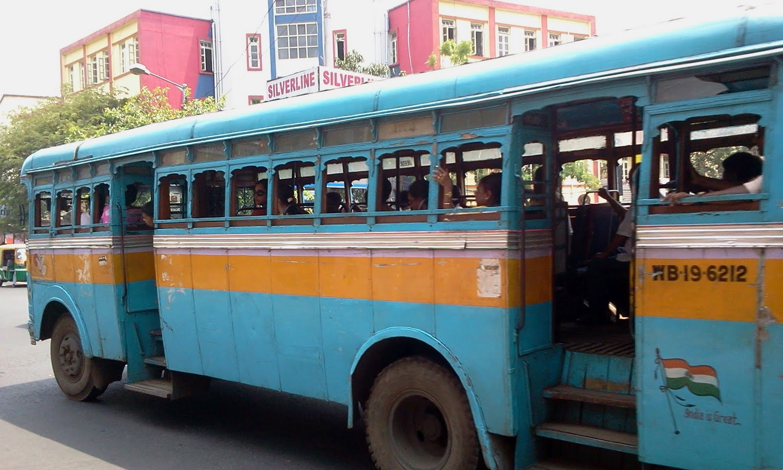 International Gypsy: The Drivers Guide to India. all things Transport