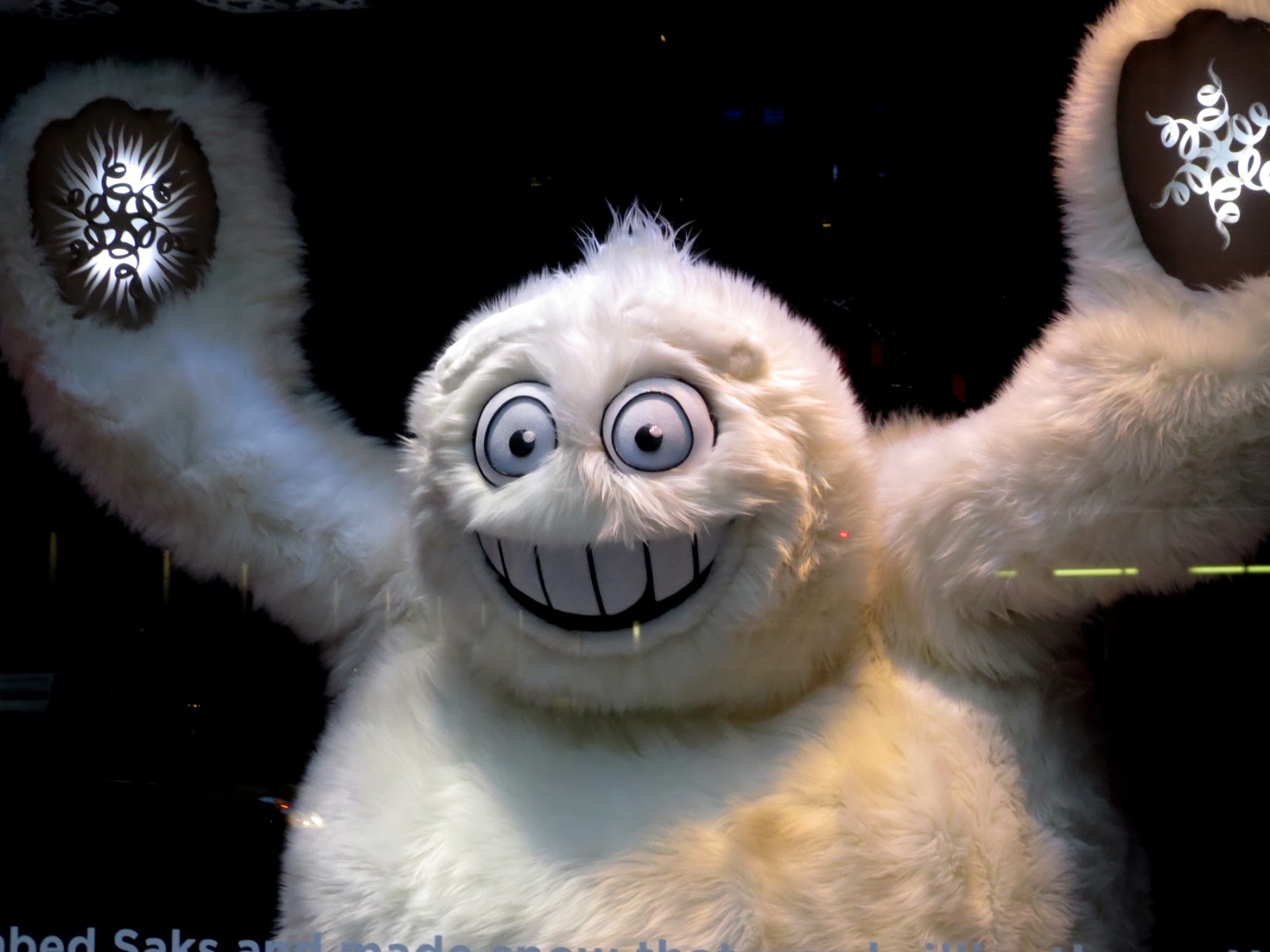 Big Apple Secrets: Saks Fifth Avenue :Yeti