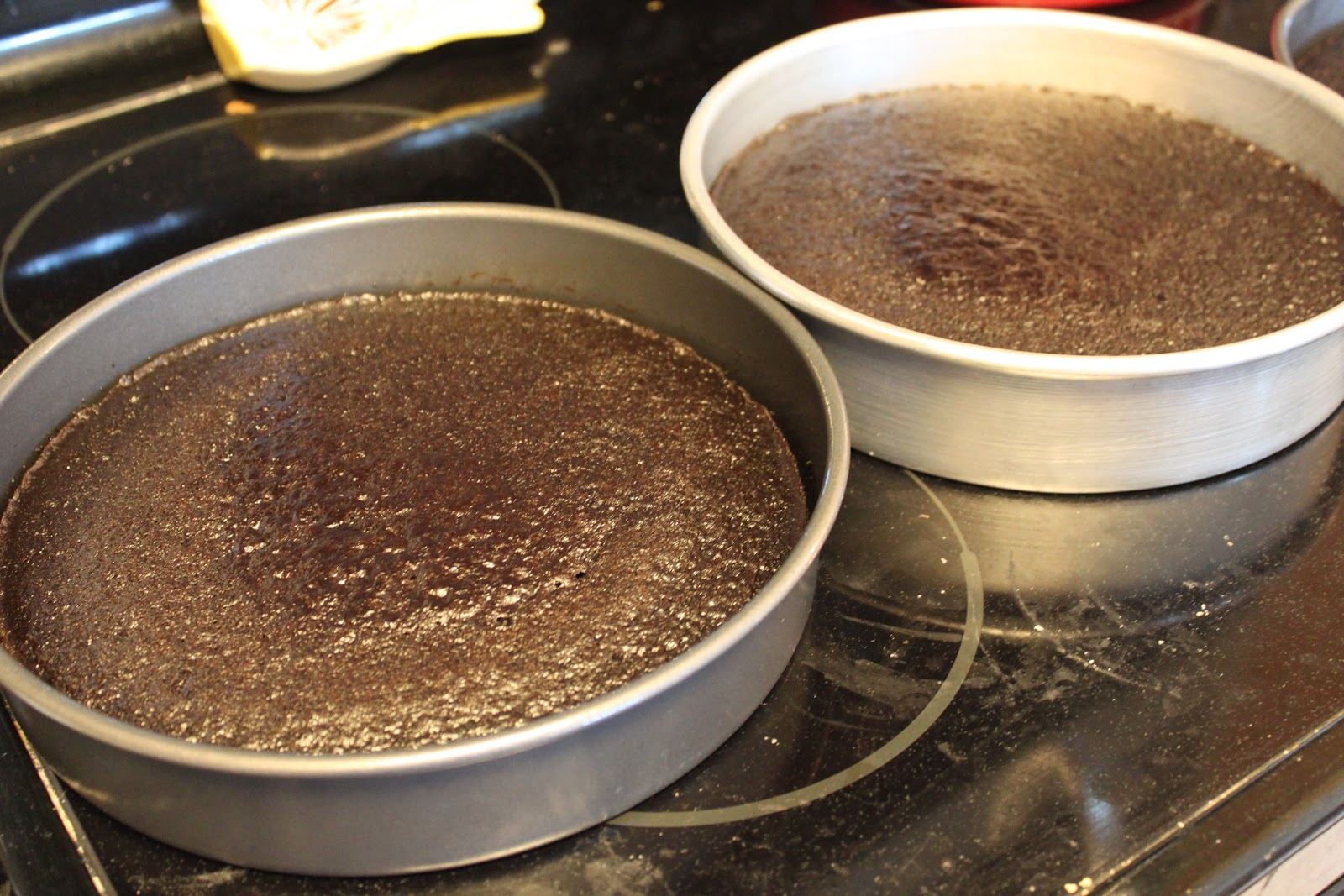 Megsiemay Makes: Fudgey Chocolate Cake with Vanilla Meringue Icing