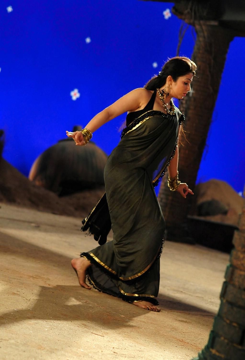 A COMPLETE PHOTO GALLERY INDIAN ACTRESS(NO WATERMARK): Charmi ...