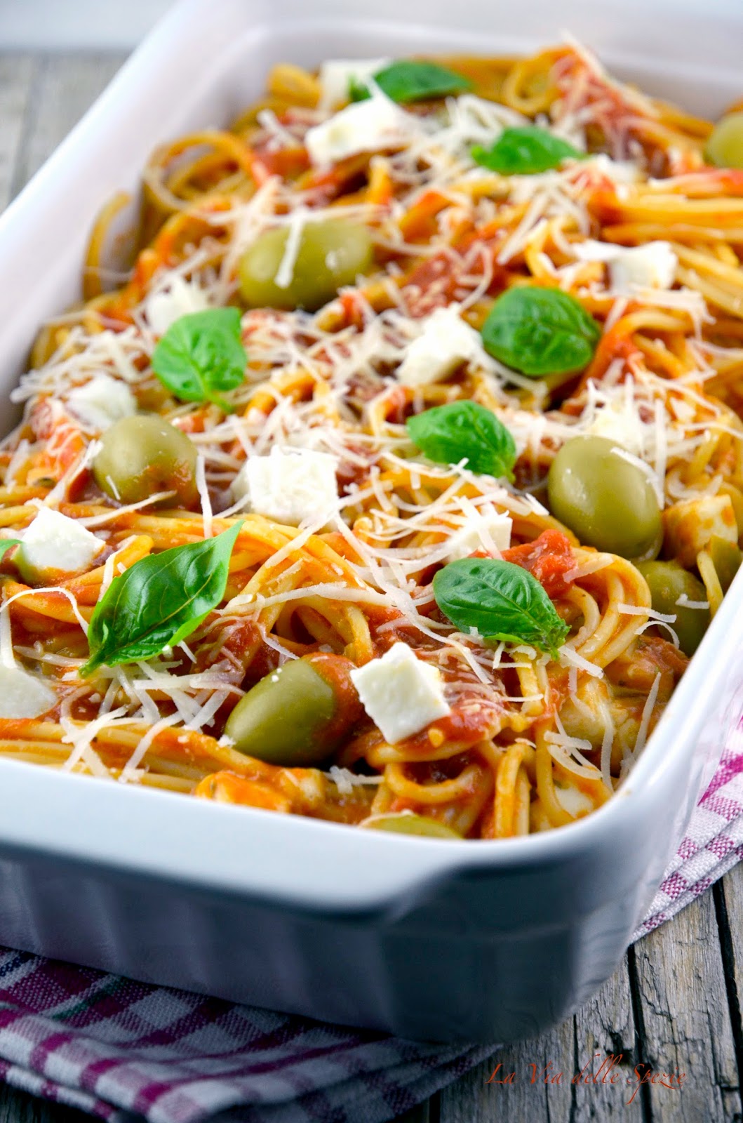 La via delle spezie: Timballo di spaghetti gusto pizza...