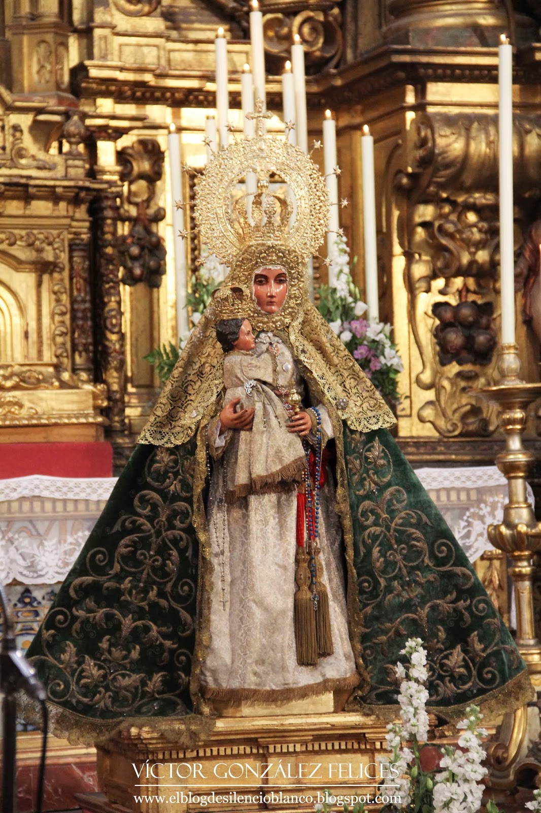 Silencio Blanco: Besamanos de la Virgen del Mar de Sevilla