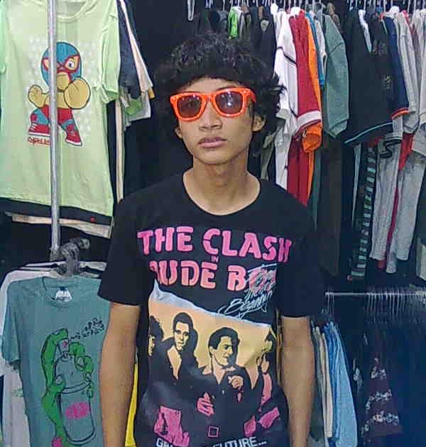 23+ Foto Model Baju Kaos Distro, Konsep Terkini!