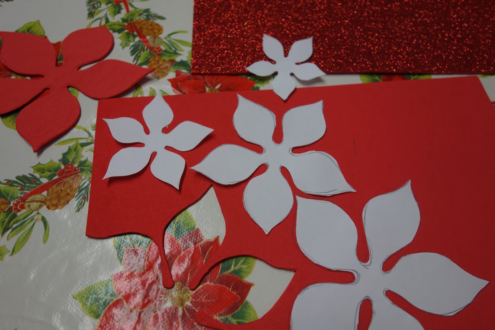 Craciunita- decoratiuni hand made pentru brad