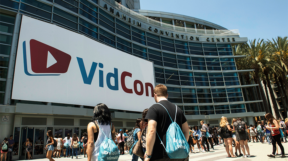 NickALive!: Viacom Acquires VidCon