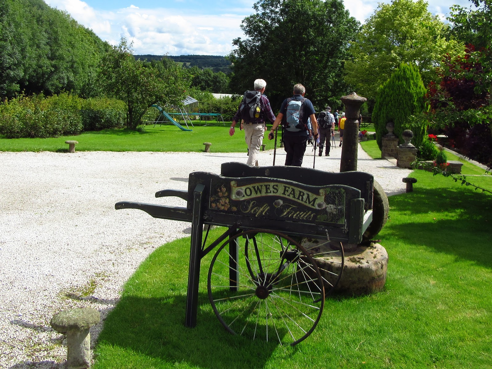 Bunny Mummy: Hilly Fields