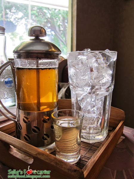 Selby's Food Corner: April 2014