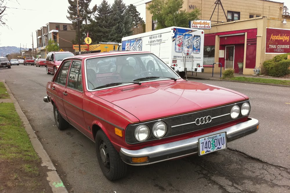 OLD PARKED CARS.: 1977 Audi Fox.