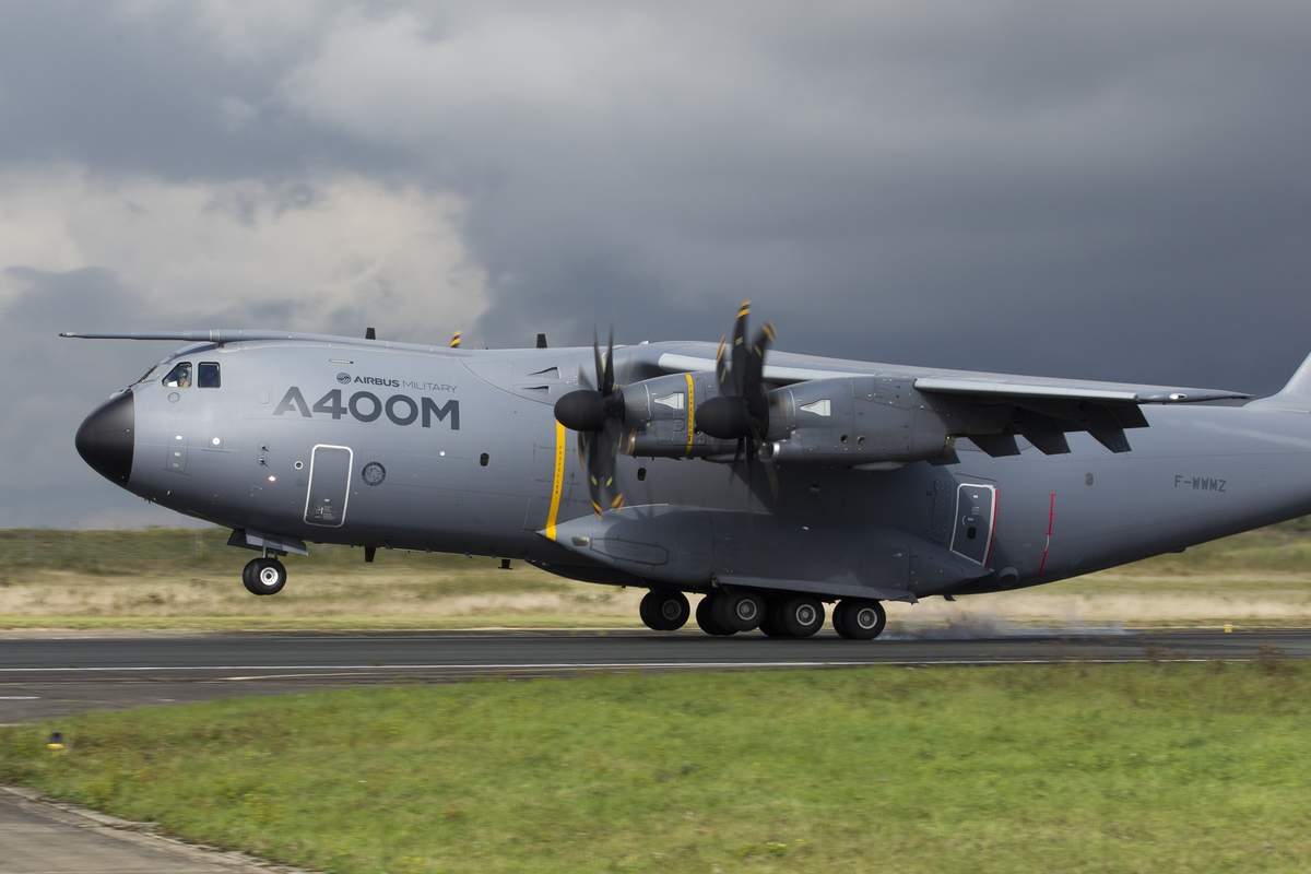 Airbus A400M Atlas Military Completes Dropping Test - Aircraft ...
