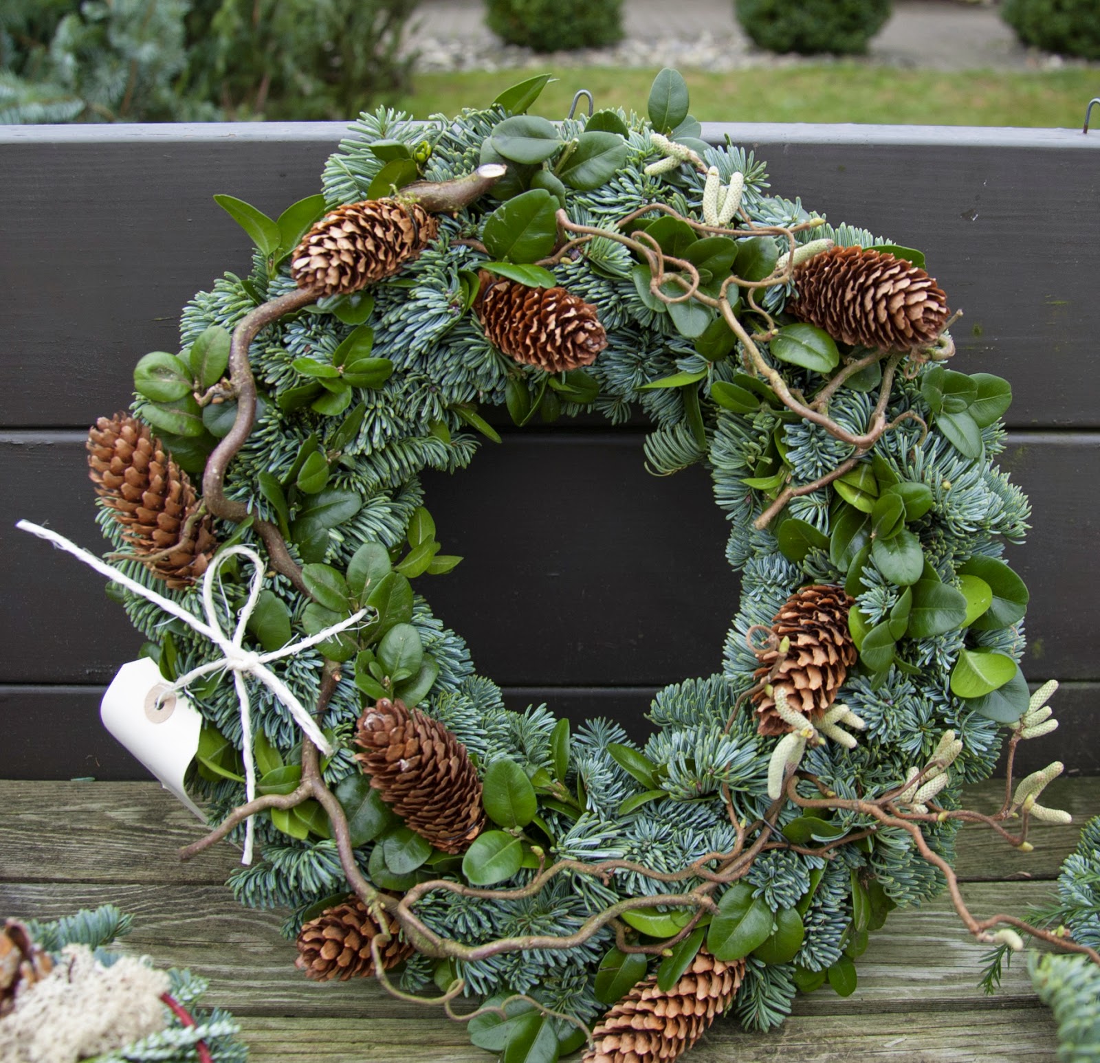 Mit grønne univers: Små træer og vinterkranse.