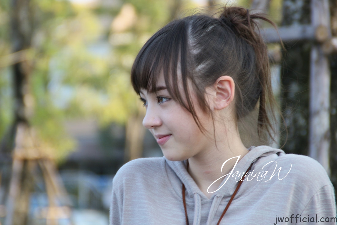 Jannine Weigel HD Photos - SimetriArt