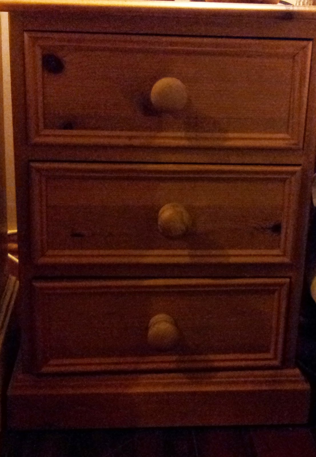 Funky-Junk Vintage Craft and Furniture Design: Bedside Lockers