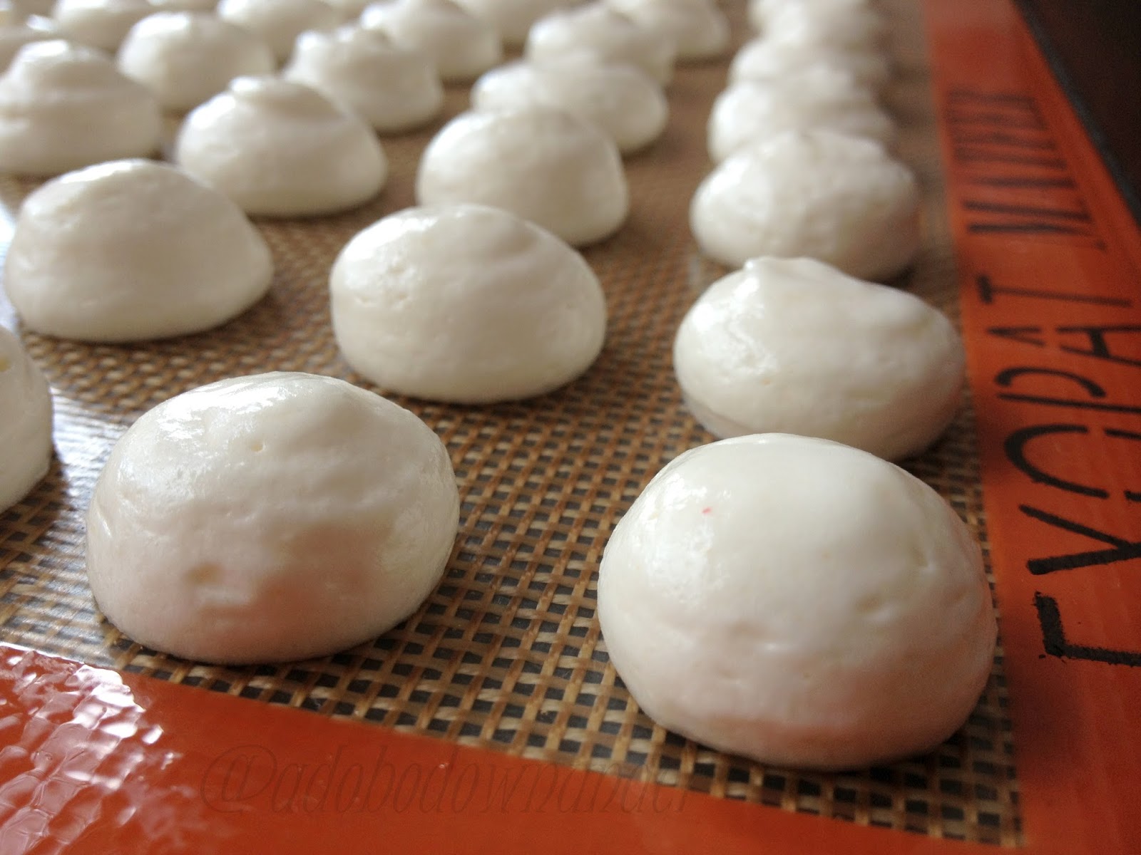 adobo down under: Paciencia - Filipino meringue cookies