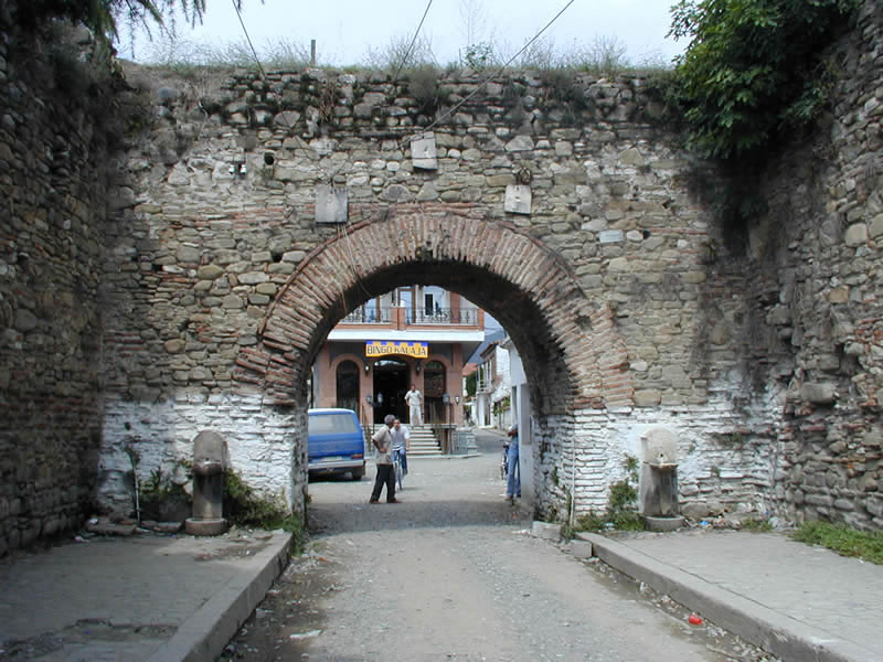 Elbasani on/off ?: Elbasani , qyteti shume shekullor!