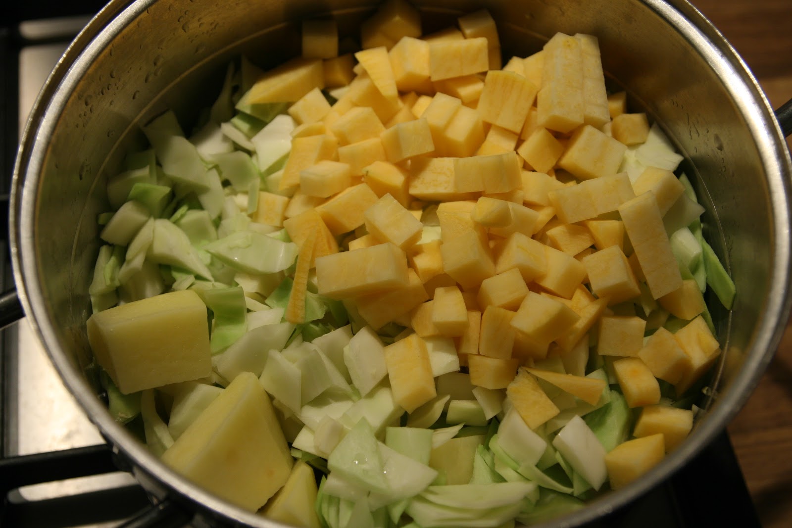 Eten maken: Winterstamppot koolraap-witte kool