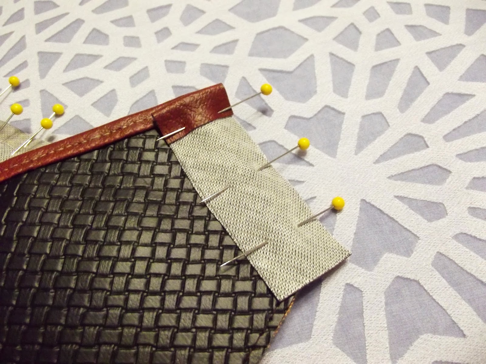 Crayons: Leather Armour Tutorial