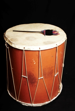 TAKI / Instituto, Museo de Instrumentos Musicales y Centro Cultural ...