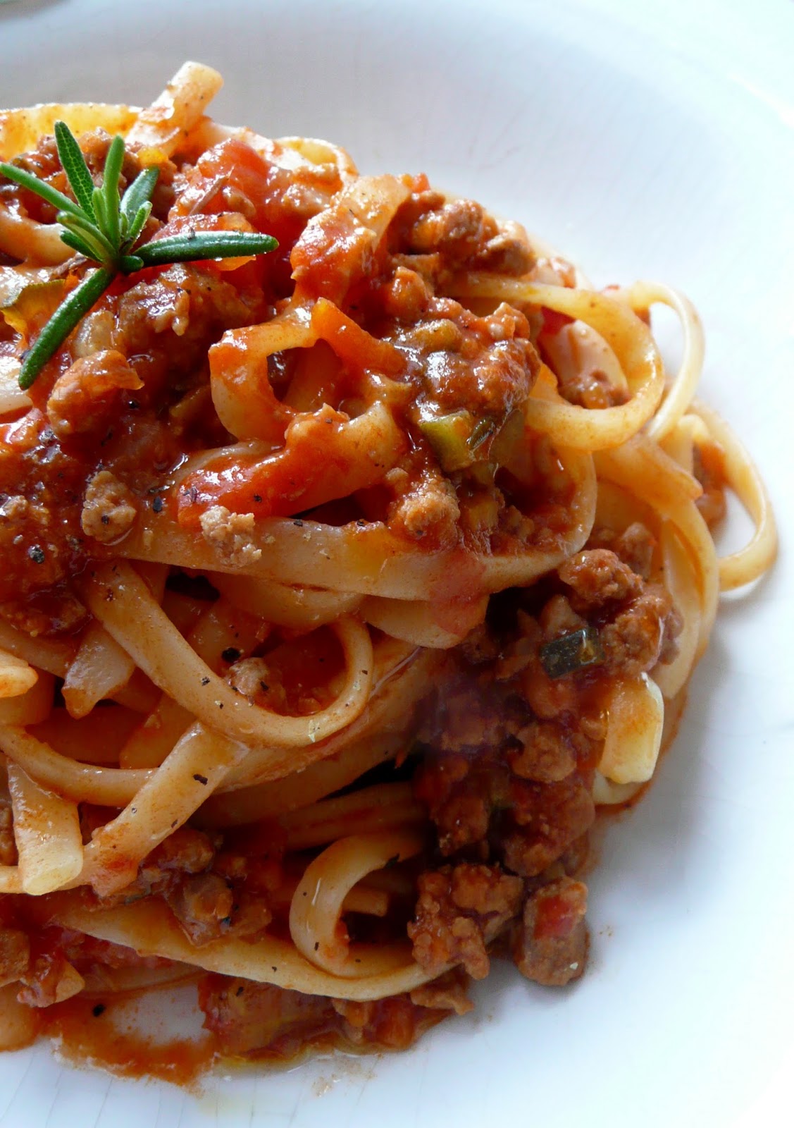 SycyliaSì!: TAGLIATELLE CON RAGU D'AGNELLO - TAGLIATELLE Z JAGNIĘCYM RAGU
