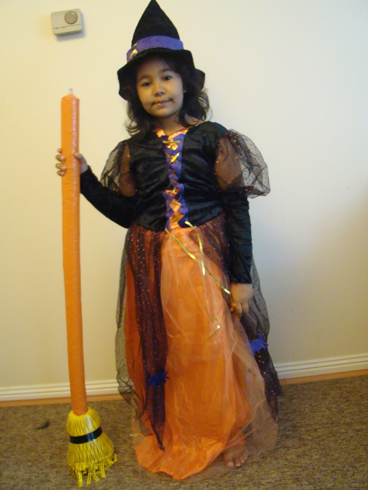 Pretty Witch Costume Review - Jacintaz3