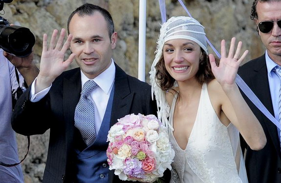 Andrés Iniesta ties the knot with Anna Ortiz | inside World Soccer