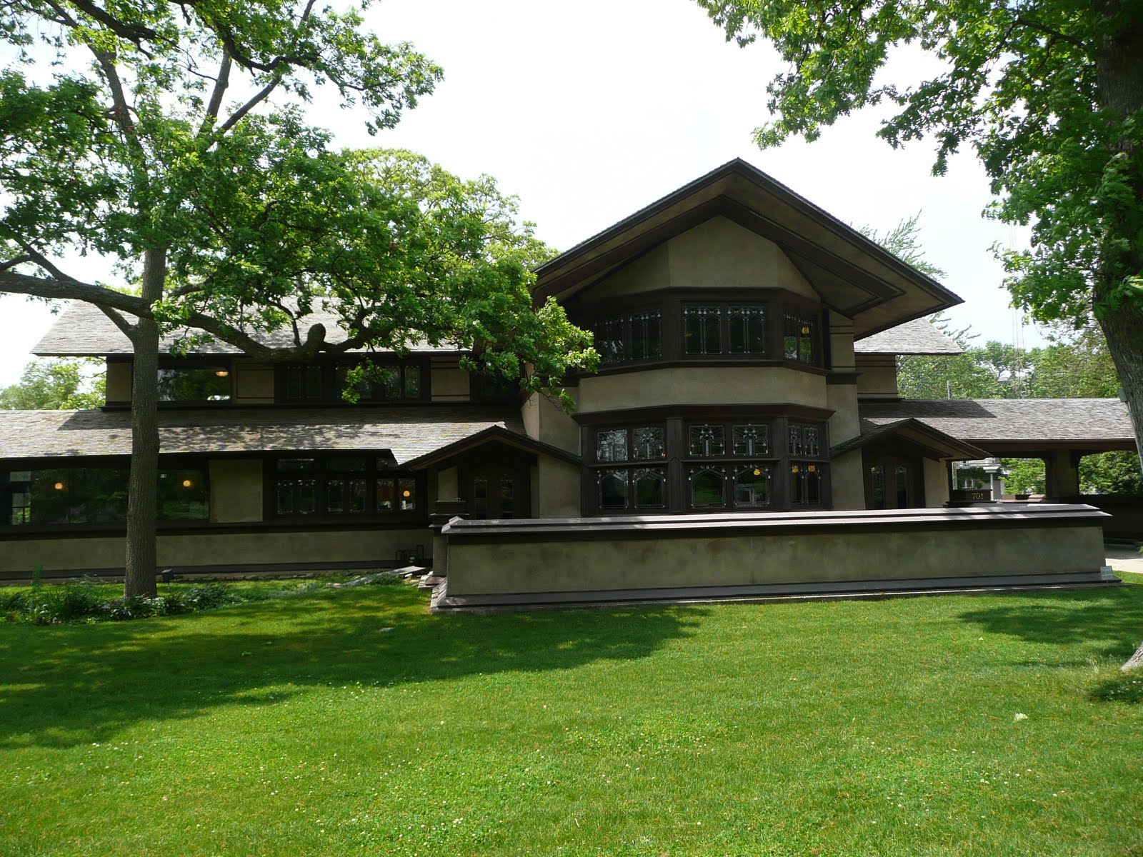 Life at 55 mph: The Bradley House by Frank Lloyd Wright in Kankakee ...