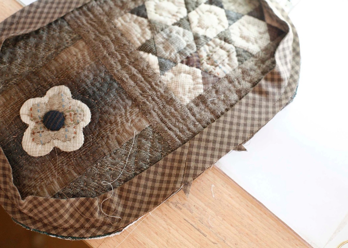 Cosmetic Bag Japanese Patchwork Tutorial. ~ DIY Tutorial Ideas!