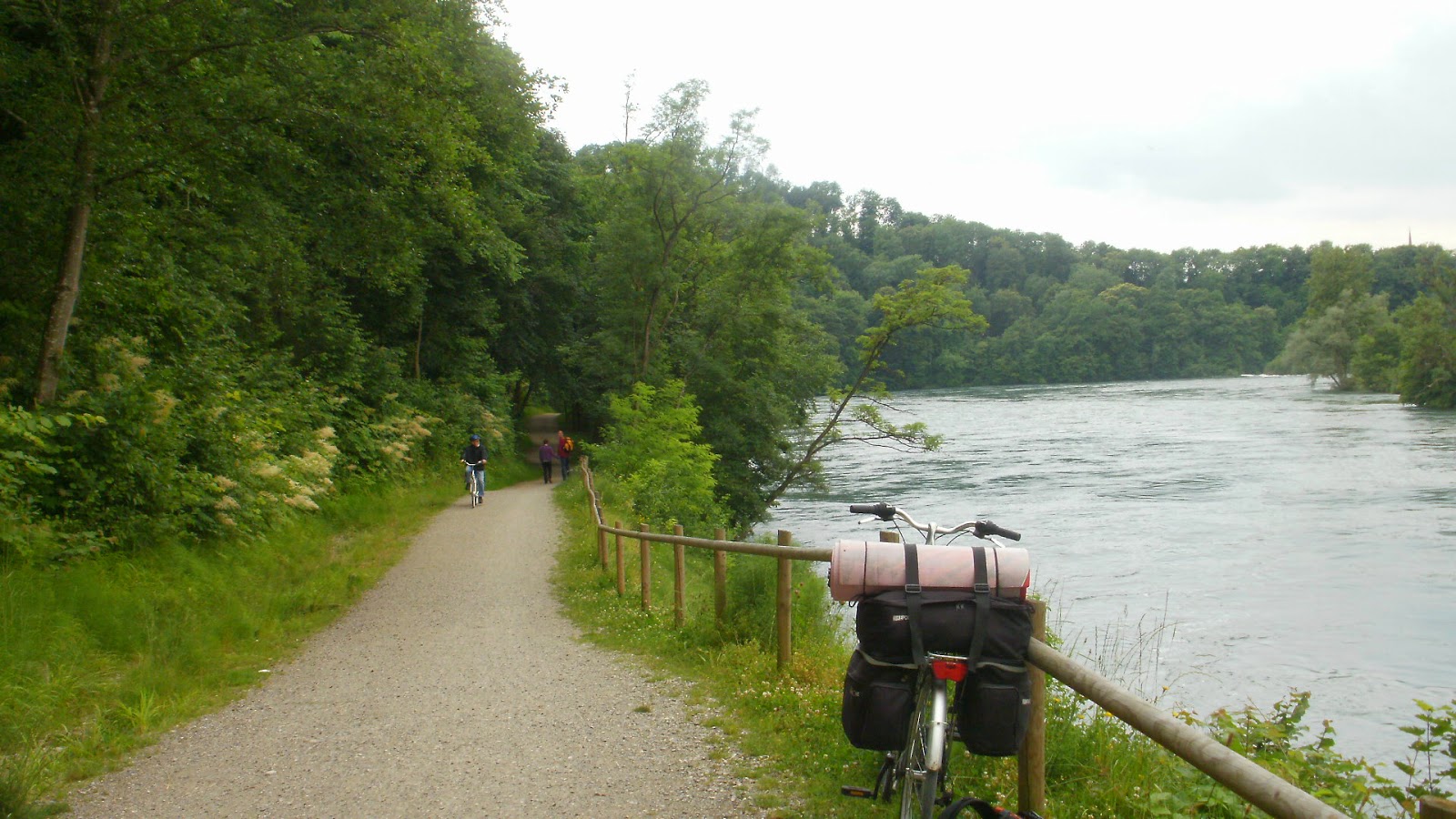 EXCURSII CU BICICLETA: Elvetia