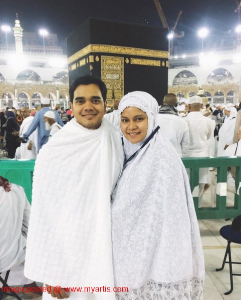6 GAMBAR - ALIF SATAR & ISTERI DI TANAH SUCI TUNAI UMRAH - Informasi ...