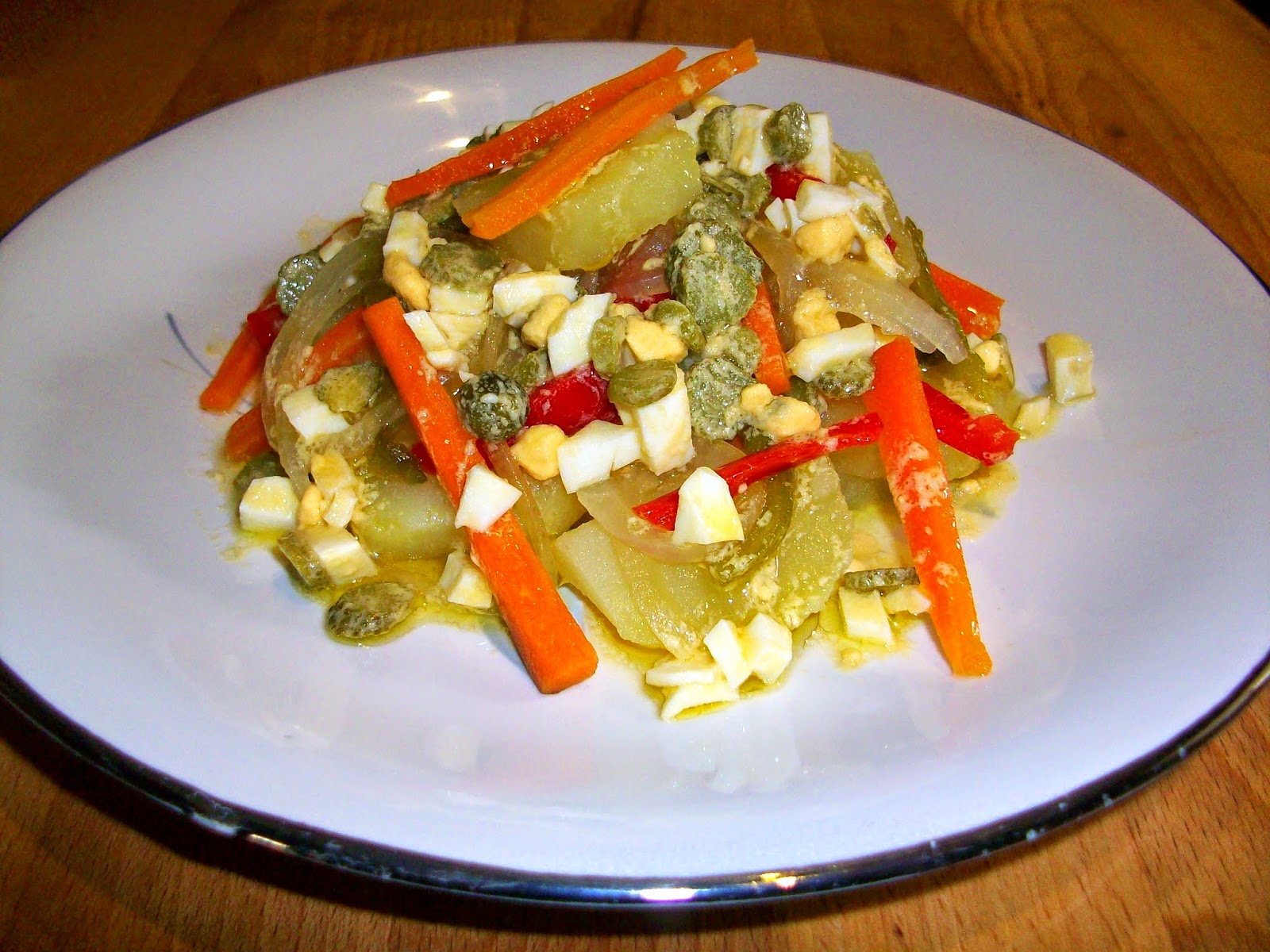 RECETAS DE MI MADRE Y MIAS: Patatas hervidas, con verdura al vapor