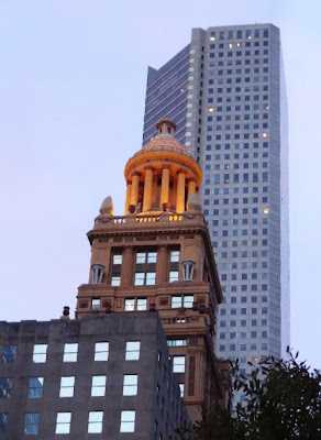 Houston in Pics: Niels Esperson Building in Perspective - literally and