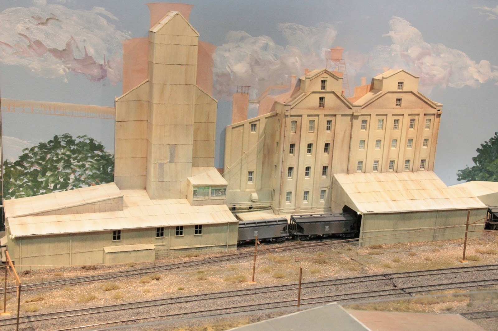 Barcoola: Hobsons Bay model Railway Exhibition 2014 report.