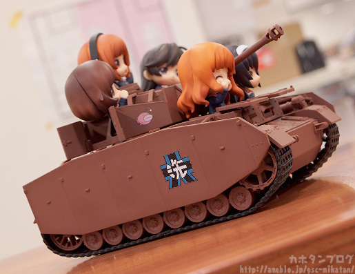 Girls und Panzer - Panzer IV Ausf. D (H Spec) & Nendoroid Petite Ankou ...