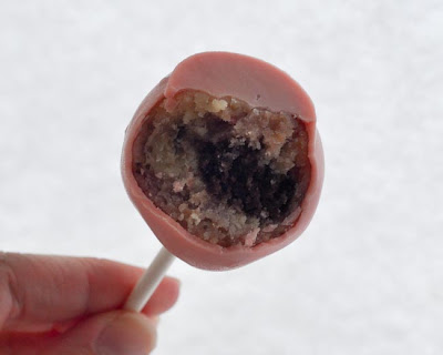 Beki Cook's Cake Blog: Neapolitan Cake Pops - Three Flavors in One Pop