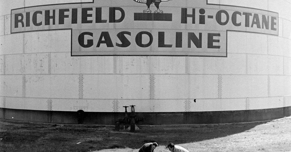 Nostalgia on Wheels: Richfield Hi-Octane Gasoline