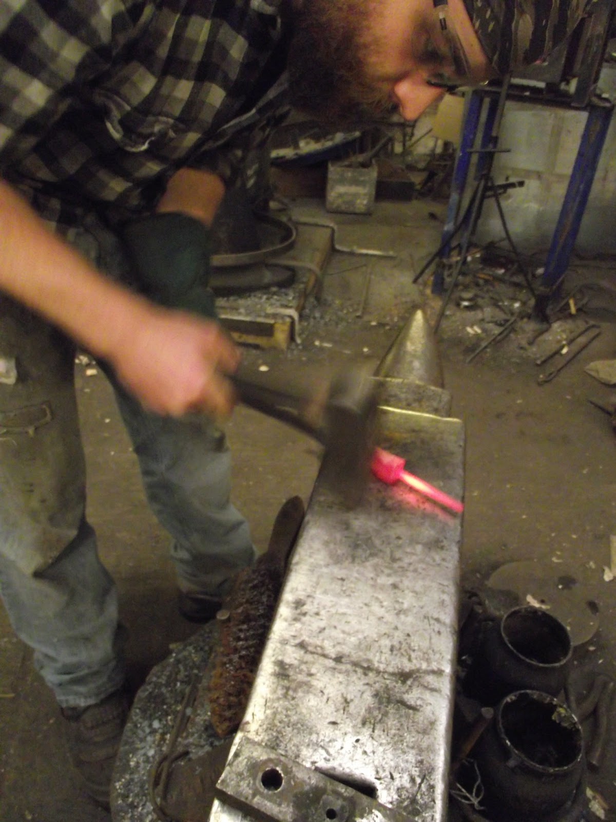 The New Hearth: Grosse Messer