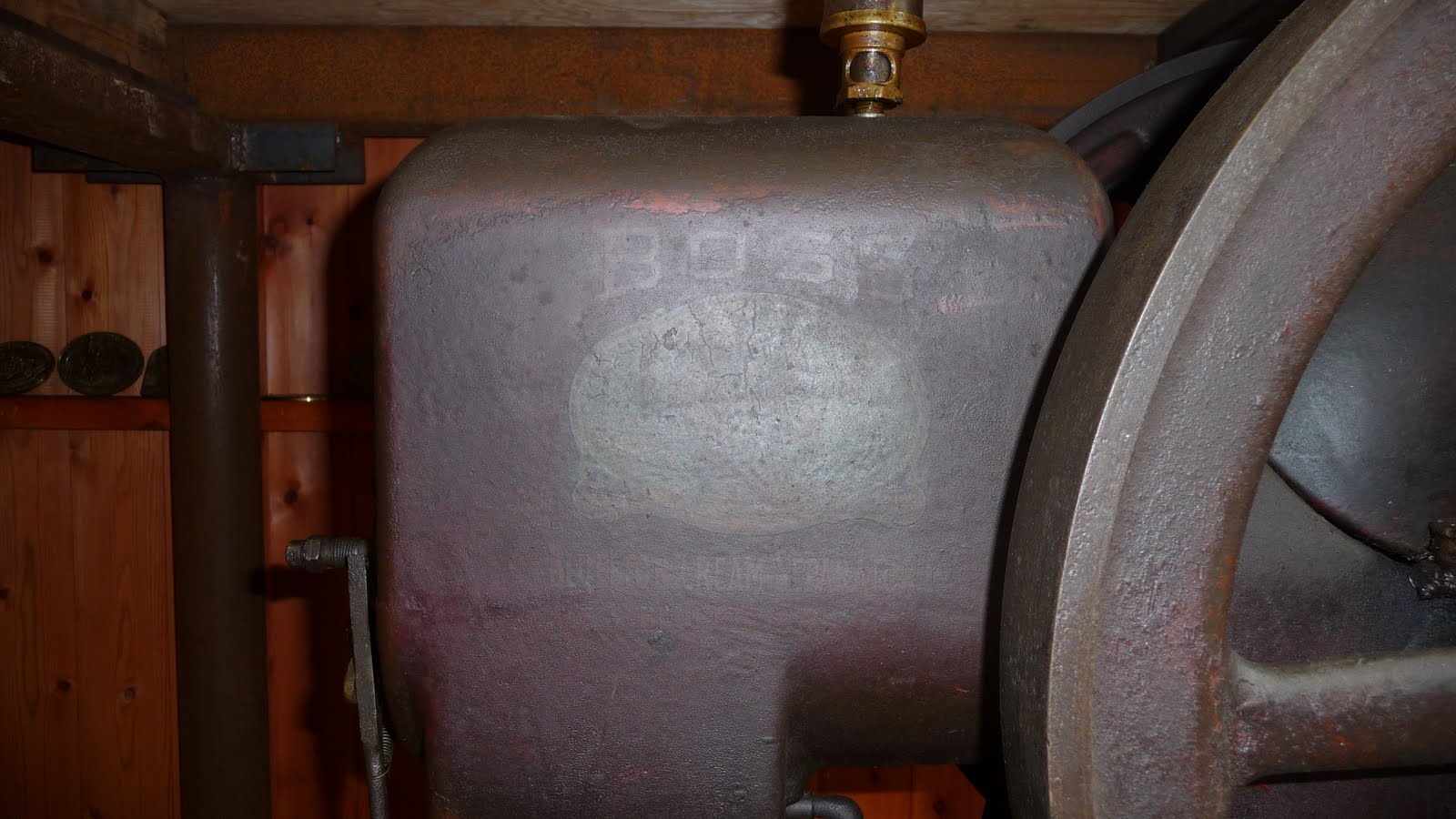 Bluffton Cream Separator engine info | Smokstak® Antique Engine Community*