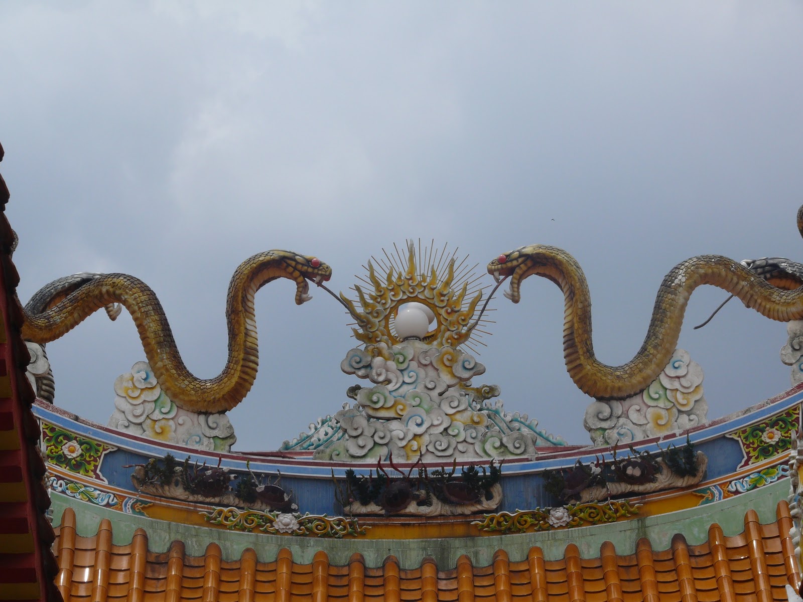 LeoTay: _- T -_ Snake Temple (天福宫)， Klang