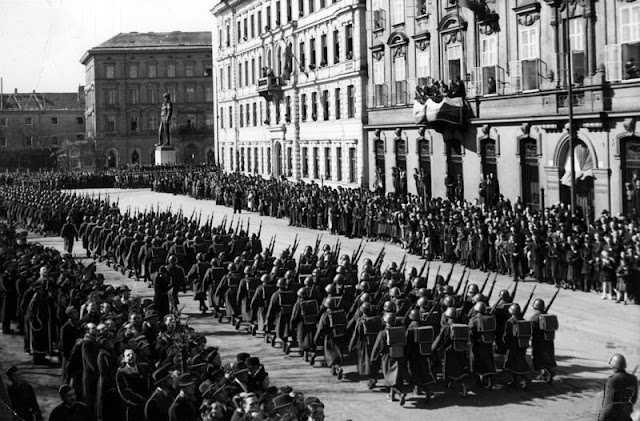Brushes and Bayonets...: FoW: Slovak Infantry