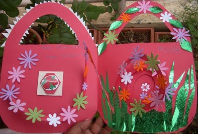 Cards and Crafts : Spiral Pop Up card Tutorial and Tips