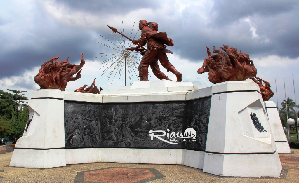 MONUMEN PERJUANGAN RAKYAT RIAU | RIAU DAILY PHOTO