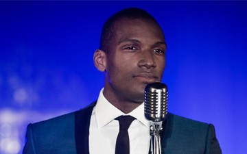 AfriClassical: Ebony.com: 'Noah Stewart Breaks Barriers One Aria at a Time'