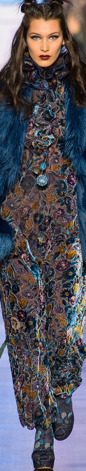 LOOKandLOVEwithLOLO: Fall/Winter 2017 RTW featuring Highlights from ...