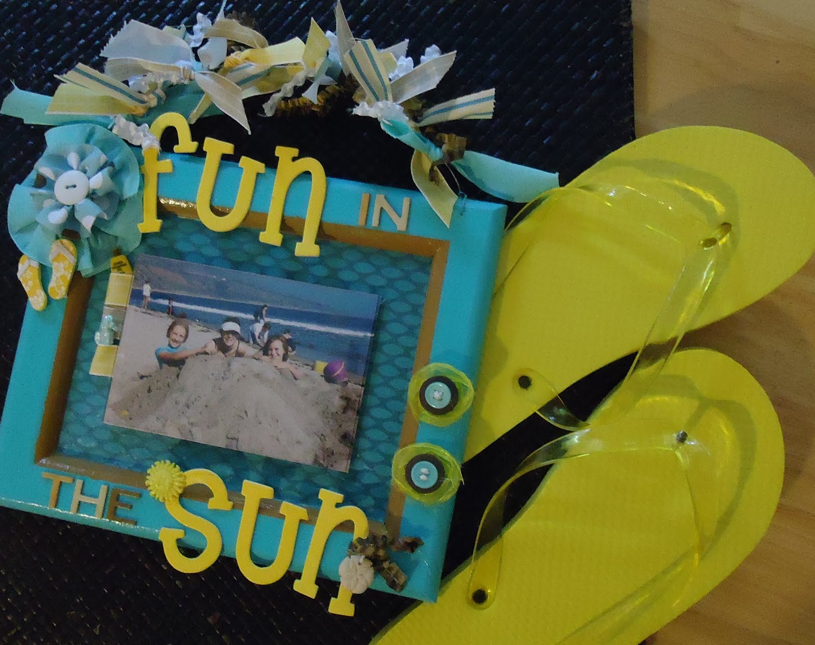 THE ALTERED FLEA: Summertime Crafts