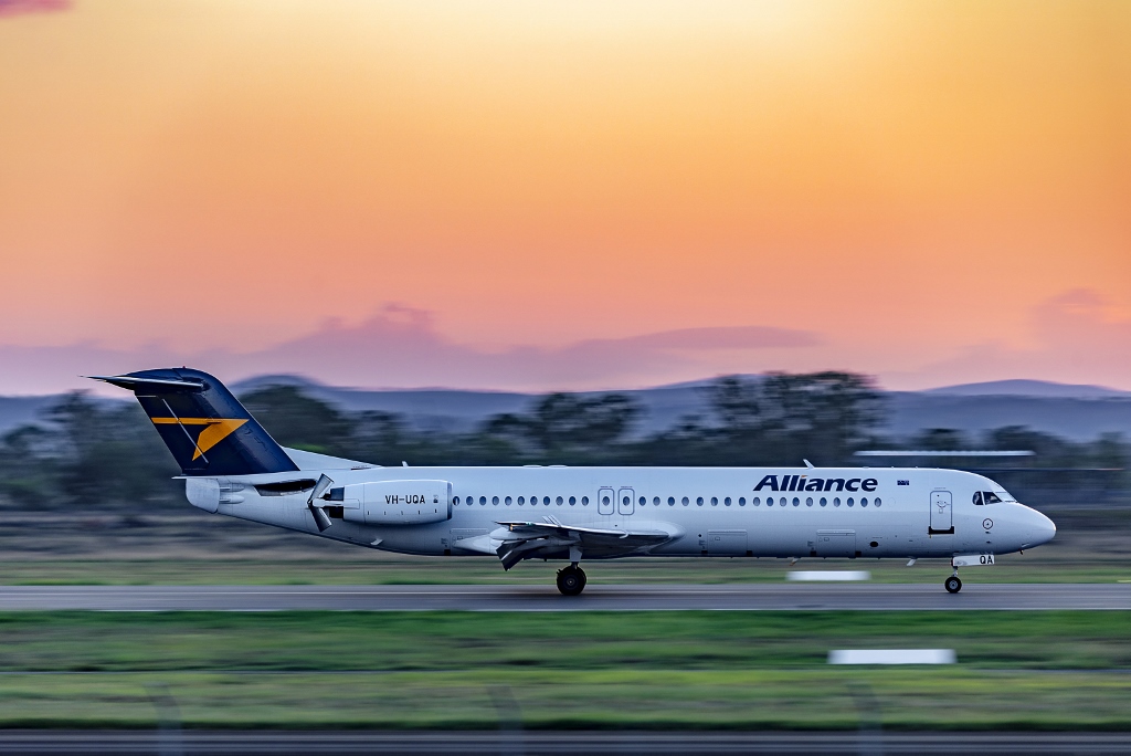 Central Queensland Plane Spotting: Stunning Photos as Alliance Airlines ...
