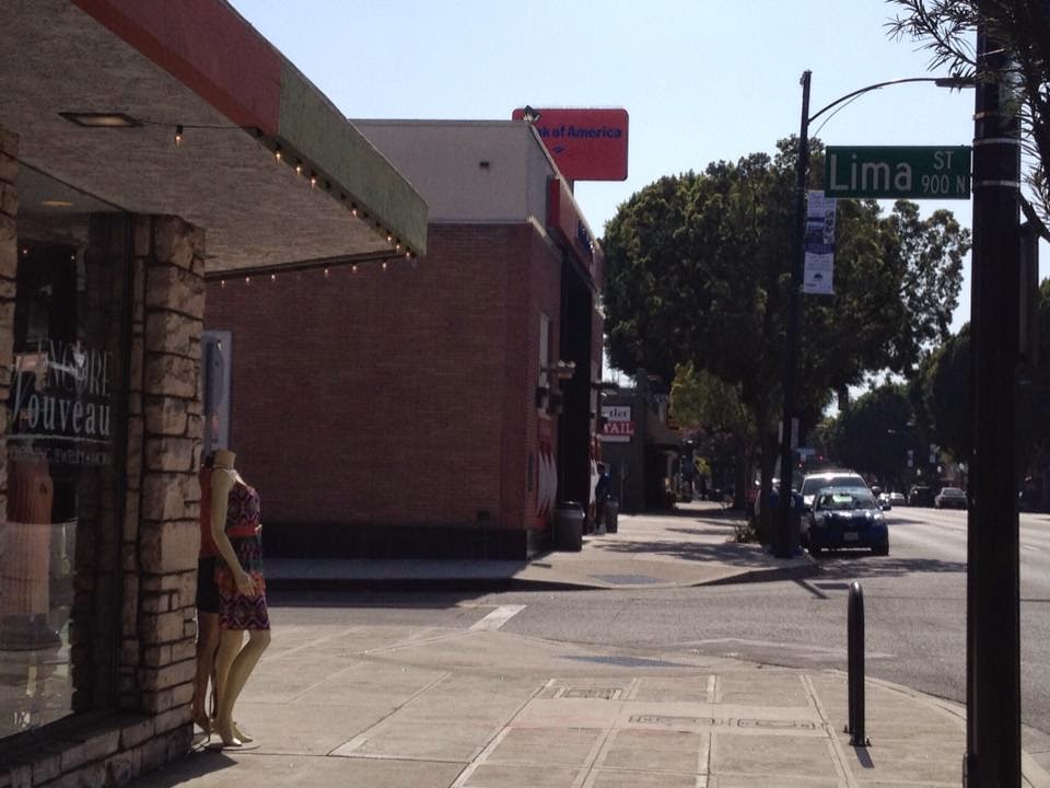 Filming Locations of Chicago and Los Angeles: Charmed: Season 2 ...