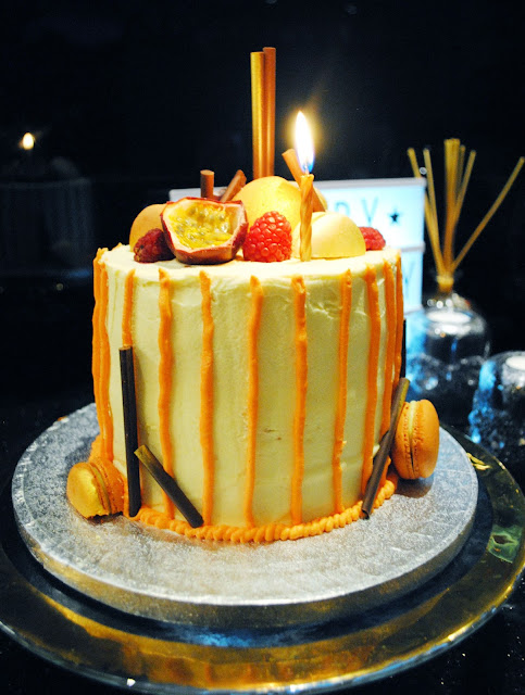 Sharkett Sisters: PASSION FRUIT, RASPBERRY AND WHITE CHOCOLATE CAKE