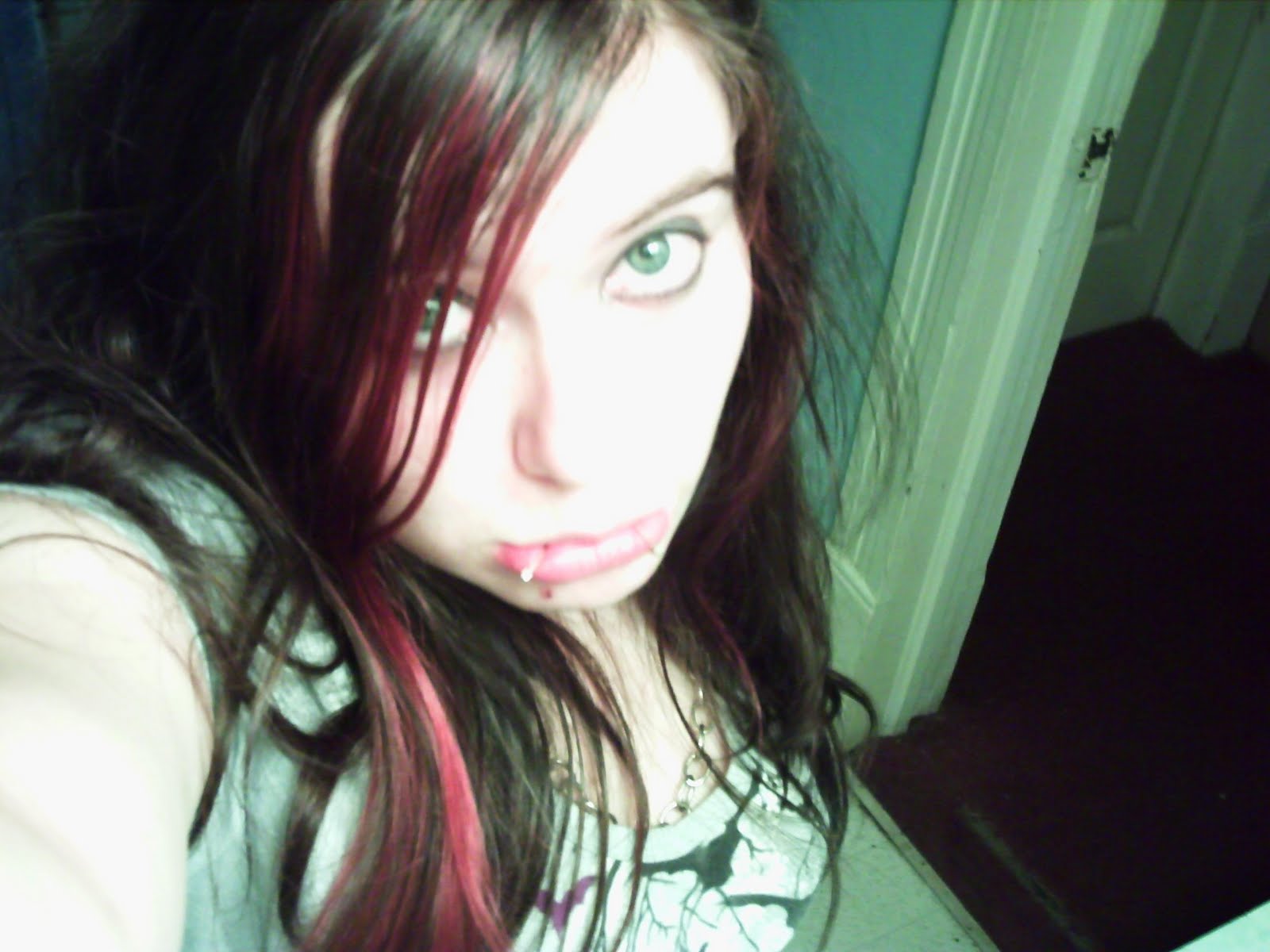 Emo Hair | Emo Hairstyles | Emo Haircuts: Famous Emo - Hairstyles Girls ...