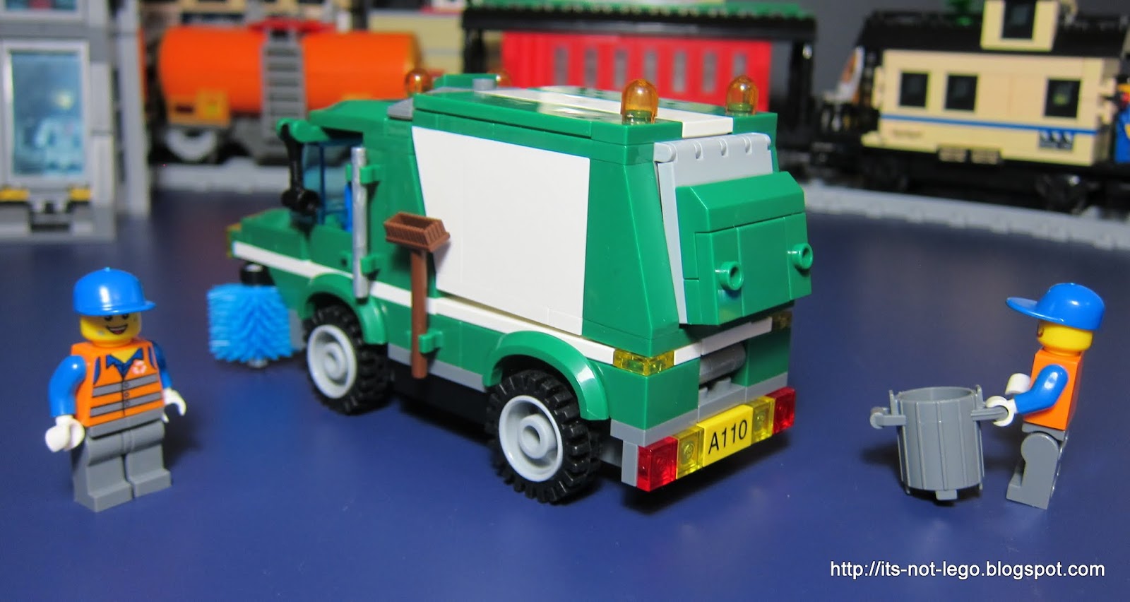 It's Not Lego: Enlighten 1111 Not Lego Garbage Truck set review