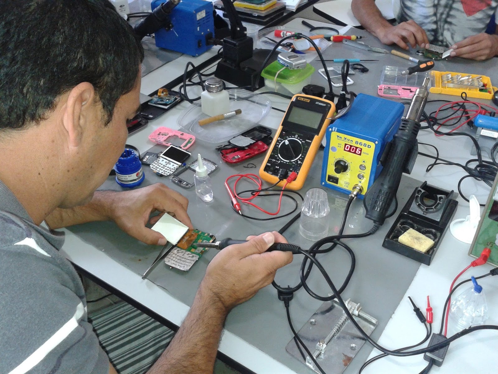 Curso Consertar Iphone