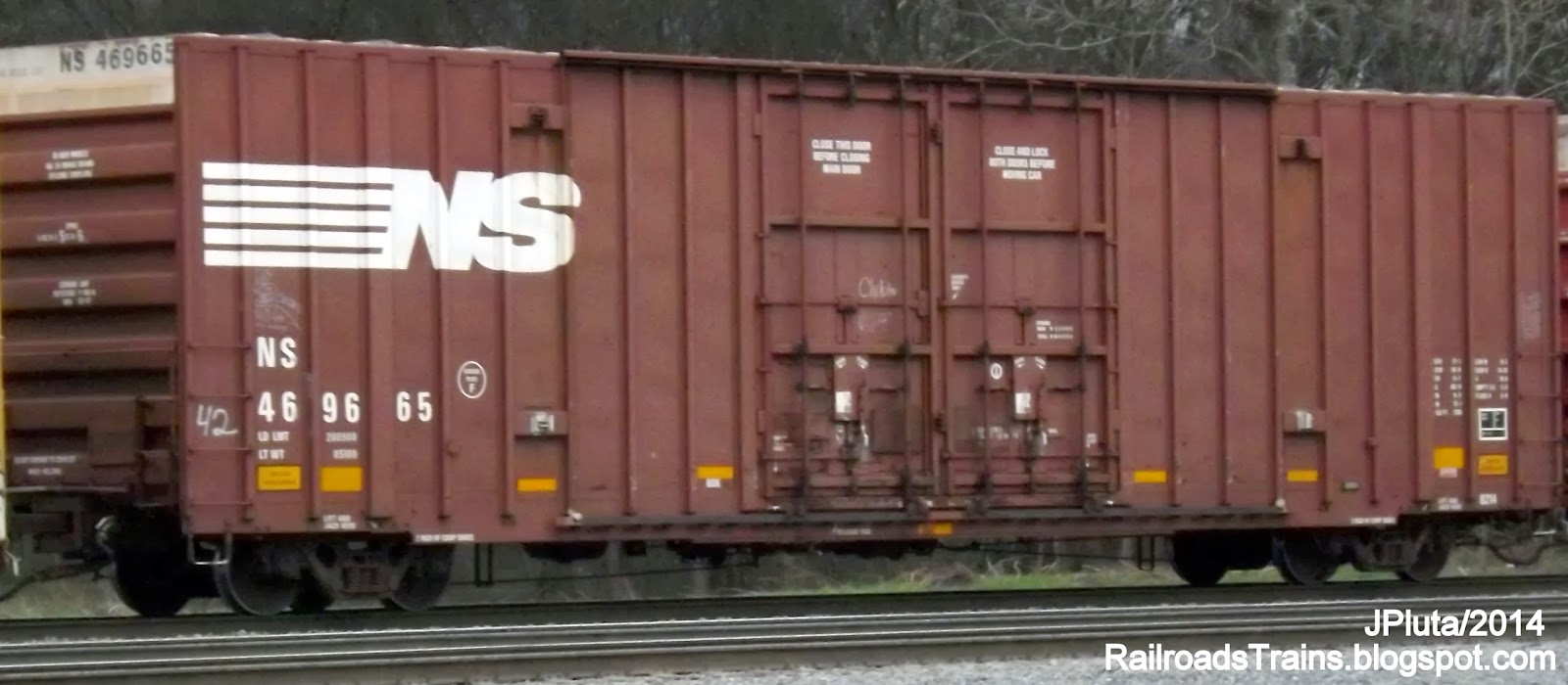 RAILROAD Freight Train Locomotive Engine EMD GE Boxcar BNSF,CSX,FEC,Norfolk Southern,UP,CN,CP ...